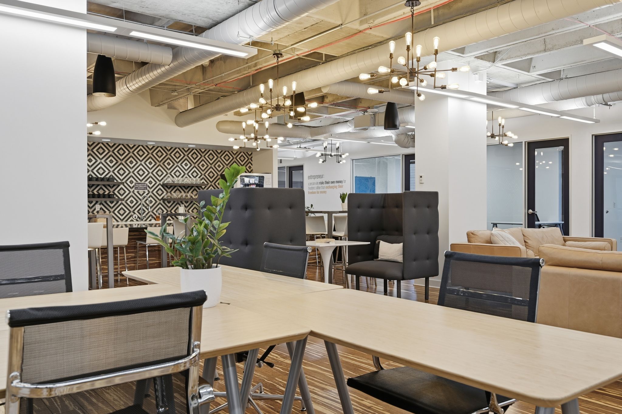 Hot Desks in Nashville, TN | Strive Workspaces